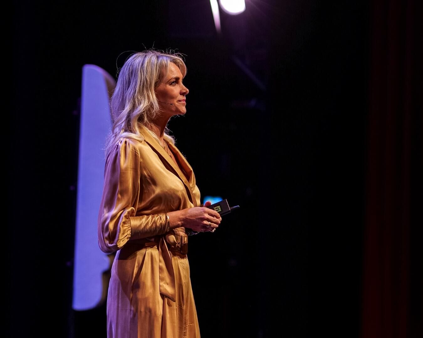 Charlotte Labee theatertour